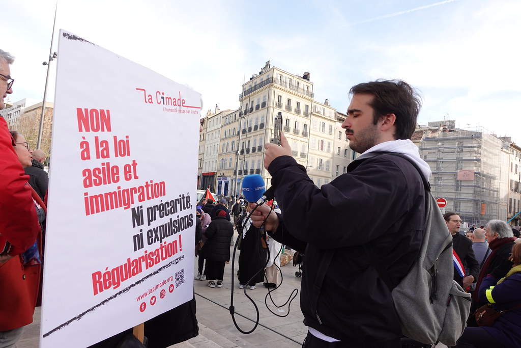 Contre la loi immigration, la nécessité d’un front large - Gauche ...